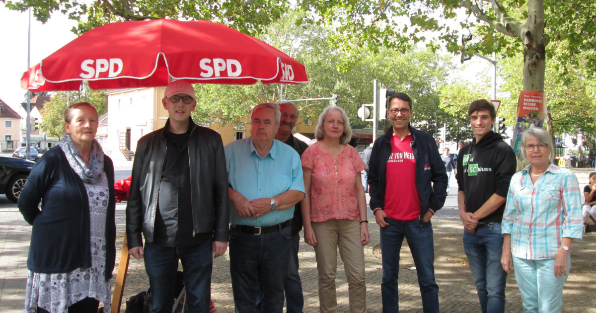 Misburger SPD-Stand mit Marc Hansmann - SPD-Ortsverein Misburg-Anderten
